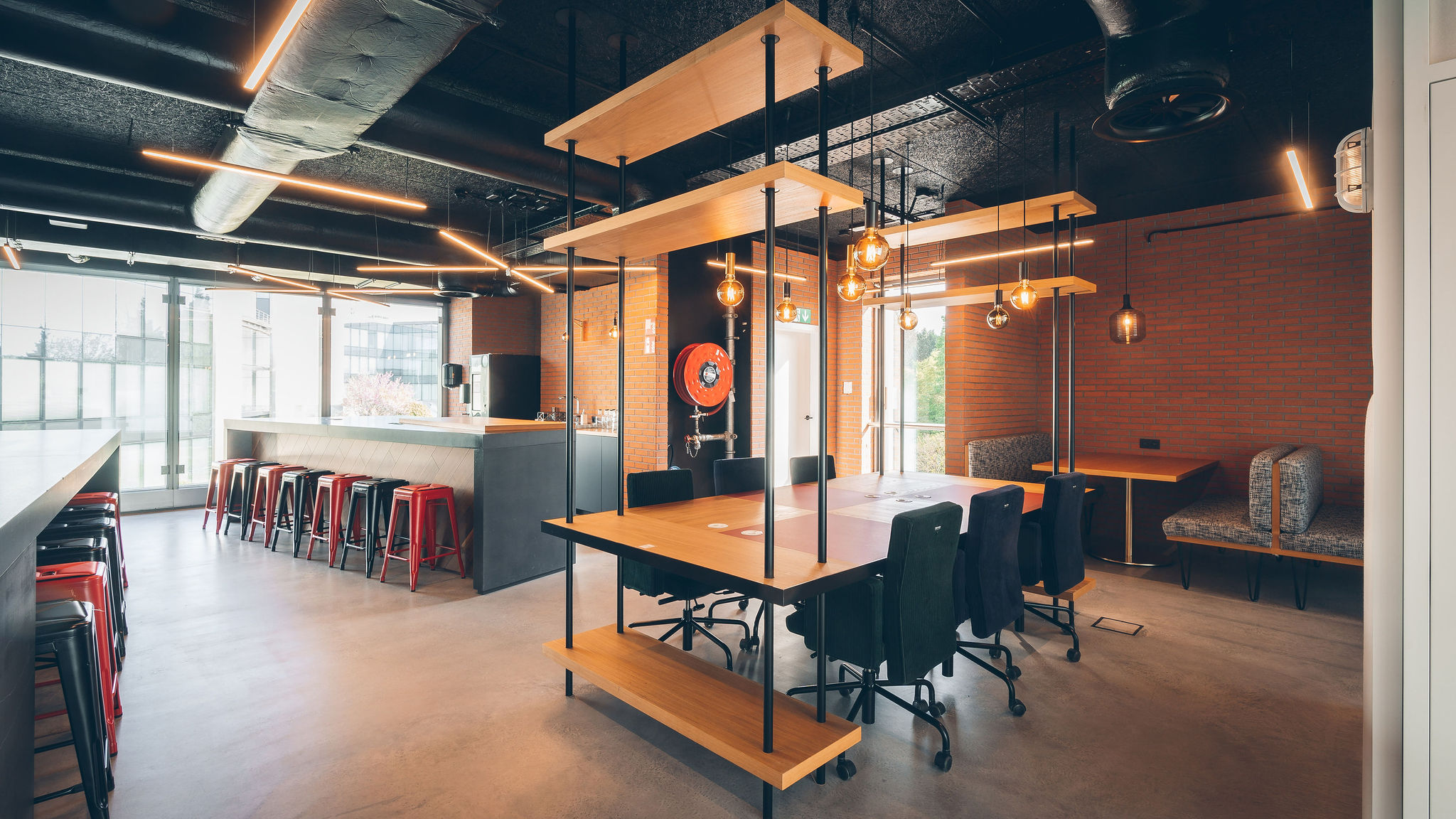 UCB Headquarters: A Flexible & Human-Centric Workplace